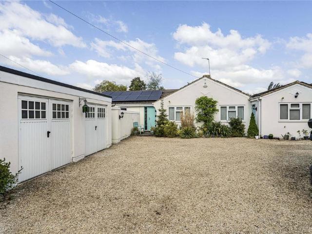 5 bedroom bungalow for sale