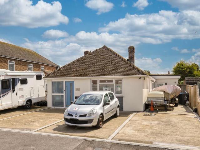 5 bedroom bungalow for sale