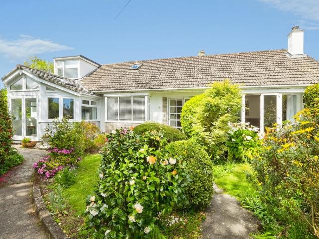 5 bedroom bungalow for sale
