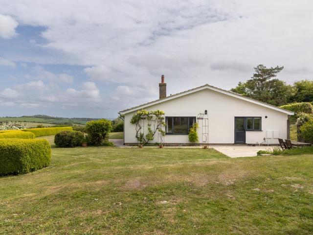 5 bedroom bungalow for sale