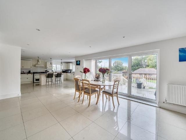 5 bedroom bungalow for sale