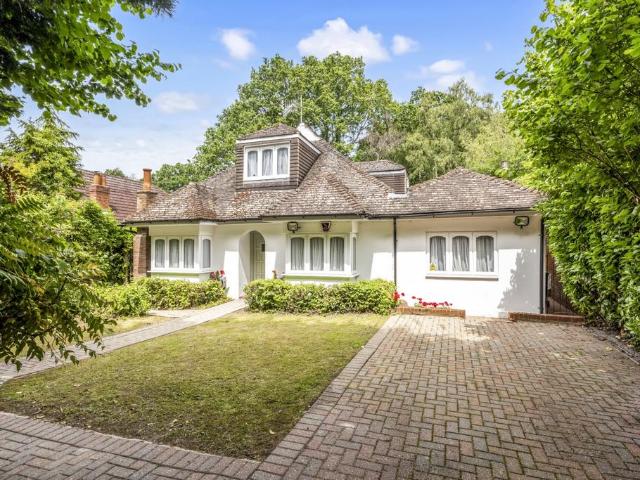 5 bedroom bungalow for sale
