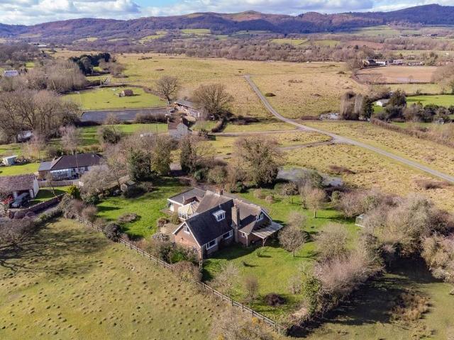5 bedroom bungalow for sale