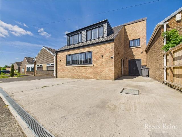 5 bedroom bungalow for sale