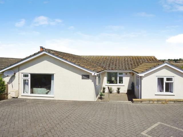 5 bedroom bungalow for sale