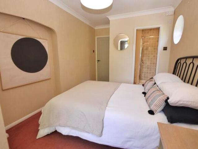 5 bedroom bungalow for sale in Bawtry Road, Bessacarr, Doncaster, DN4