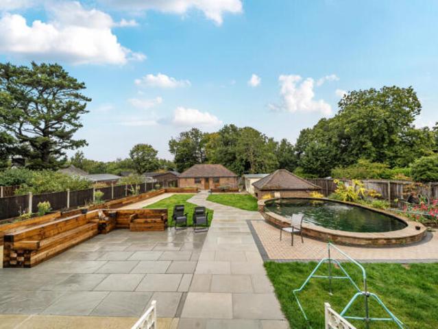 5 bedroom bungalow for sale in Robin Hood Lane, Blue Bell Hill, Chatham, ME5