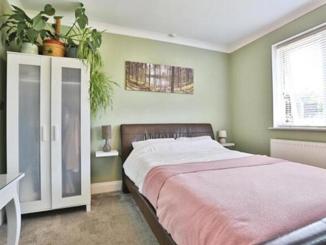 5 bedroom bungalow for sale in Wynford Road, MUSCLIFF, Bournemouth, Dorset, BH9