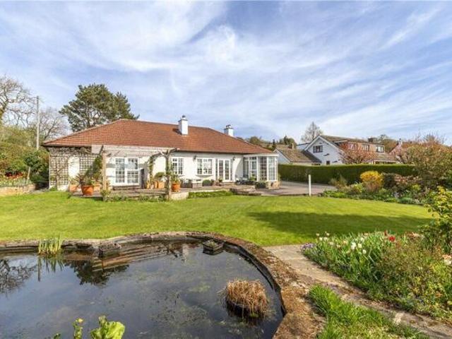 5 Bedroom Bungalow Leeds Leeds 99986338