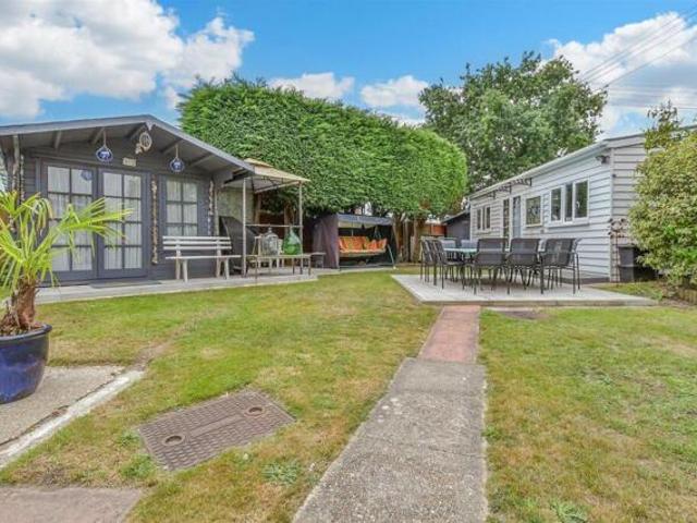 5 Bedroom Bungalow New Romney Kent 99571751