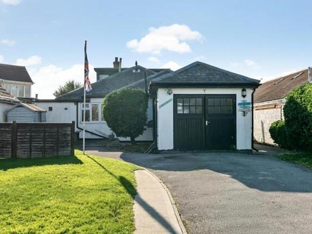 5 Bedroom Bungalow West Sussex West Sussex LS101379024