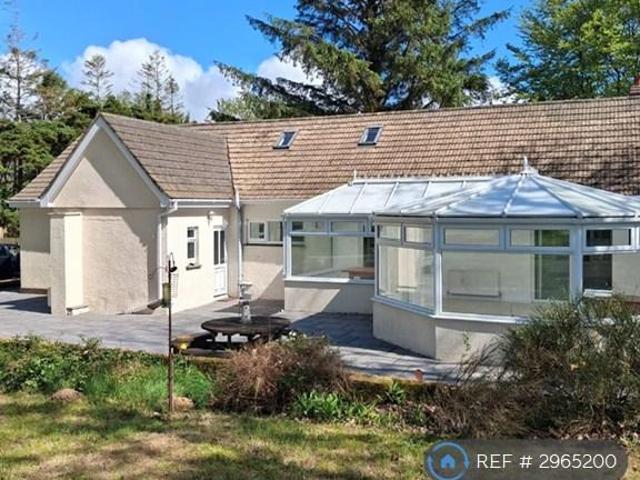 5 bedroom bungalow to rent