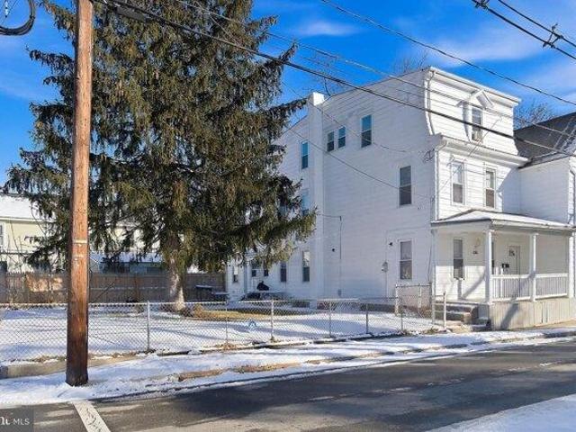 5 bedroom, Burlington NJ 08016 102798966