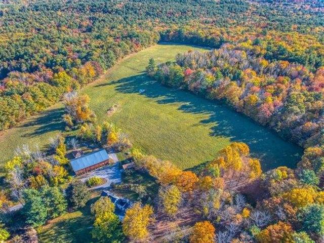 5 bedroom, Goffstown NH 03045 104544020
