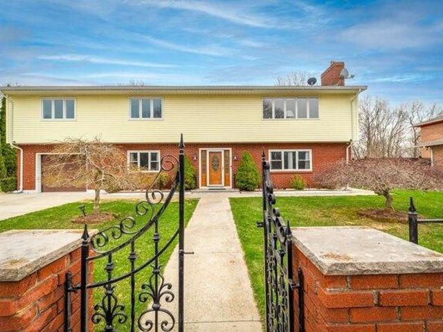 5 bedroom, Gloucester MA 01930 102026313