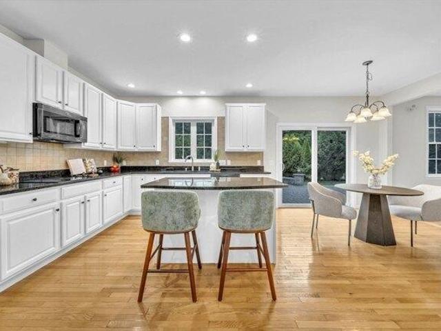 5 bedroom, Grafton MA 01560 104376906