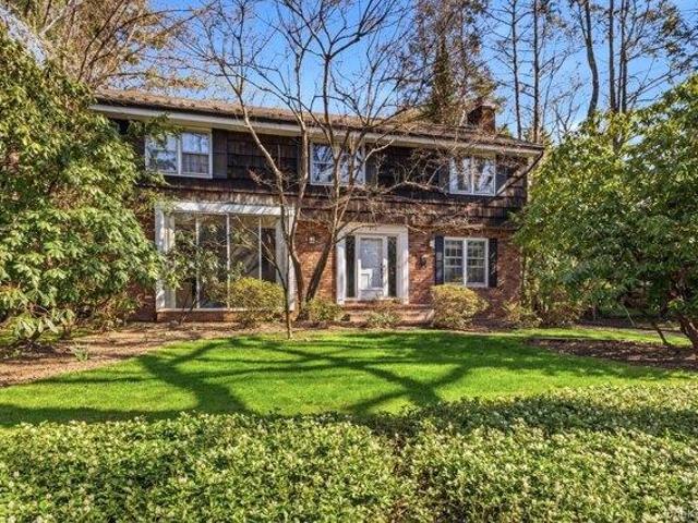 5 bedroom, Great Neck NY 11021 101800064