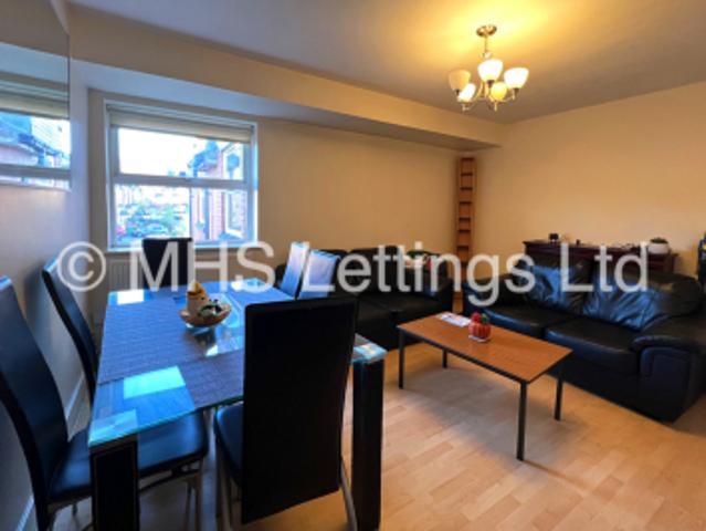 5 Bedroom Ground Floor Flat for rent in Headingley Rise, LS6 from just £109pppw with bills inclusive | MHS Lettings