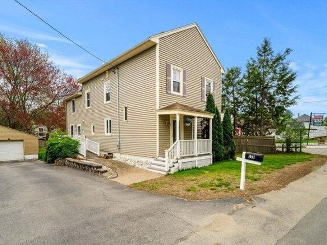 5 bedroom, Groveland MA 01834 104010213