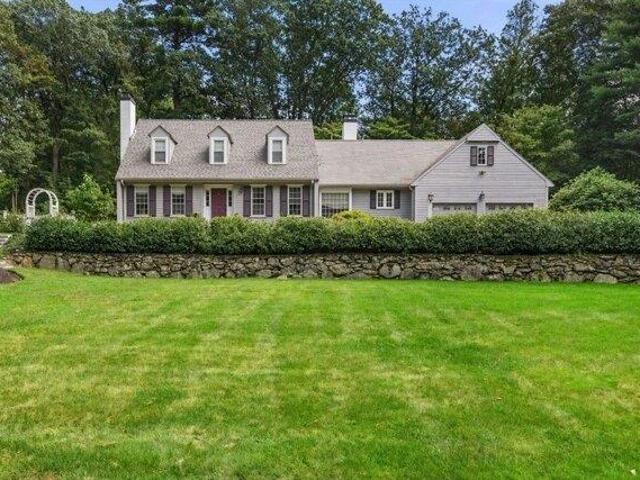 5 bedroom, Dover MA 02030 102725112