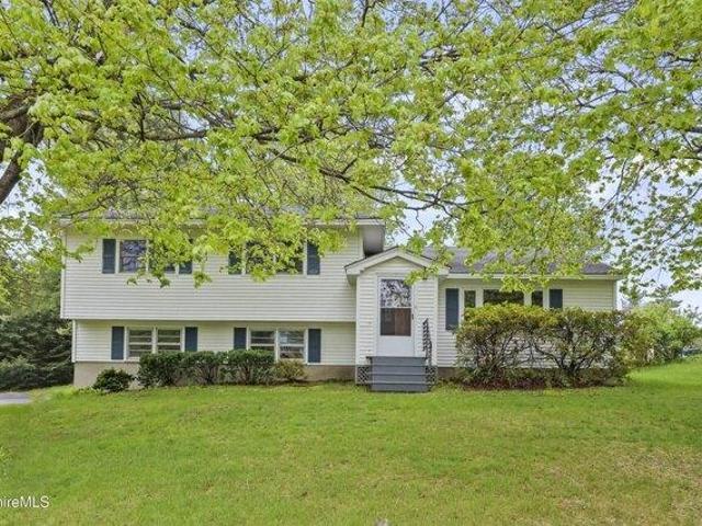 5 bedroom, Dalton MA 01226 104994878