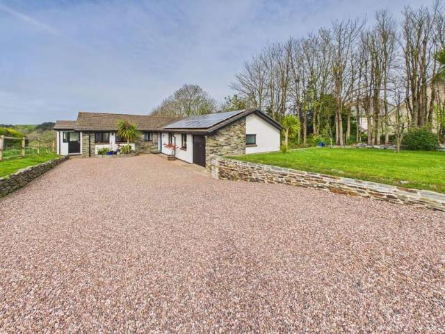 5 Bedroom Detached Bungalow