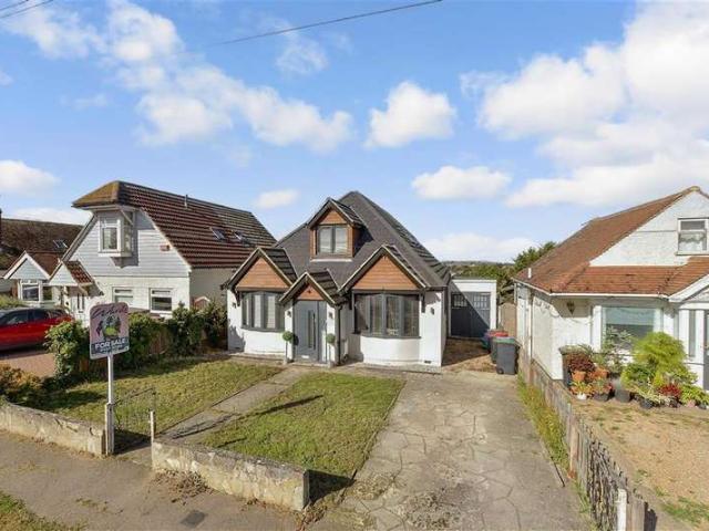 5 Bedroom Detached Bungalow