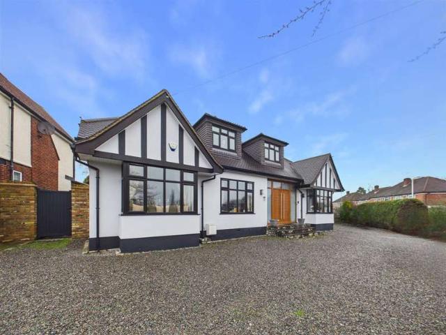 5 Bedroom Detached Bungalow