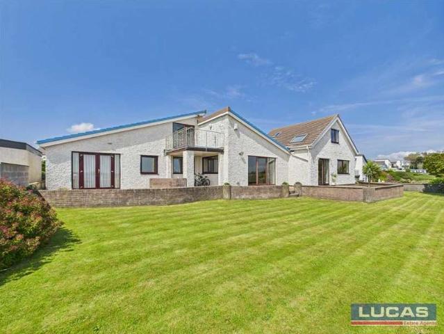 5 Bedroom Detached Bungalow
