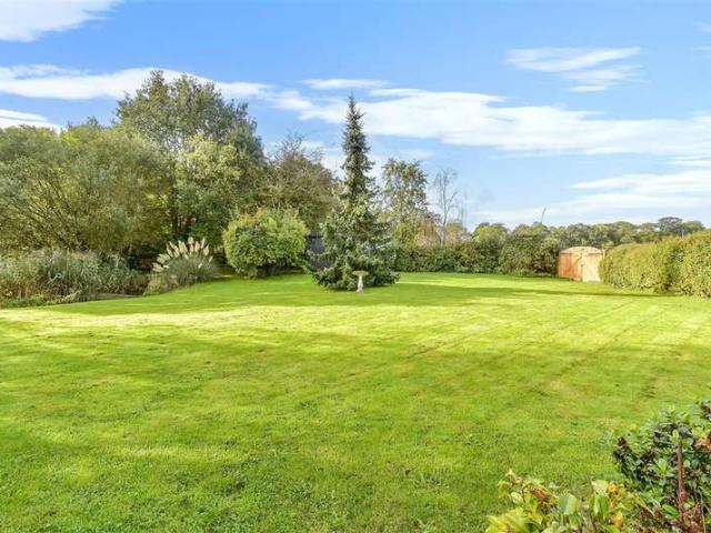 5 Bedroom Detached Bungalow