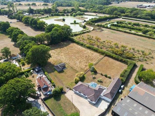 5 Bedroom Detached Bungalow