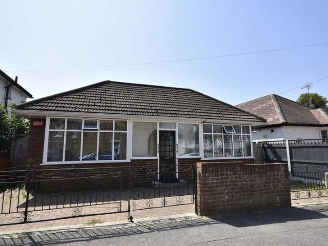 5 Bedroom Detached Bungalow