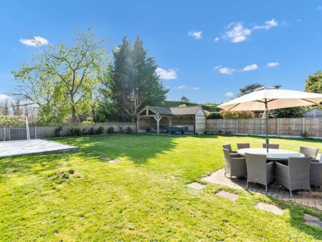 5 Bedroom Detached Bungalow