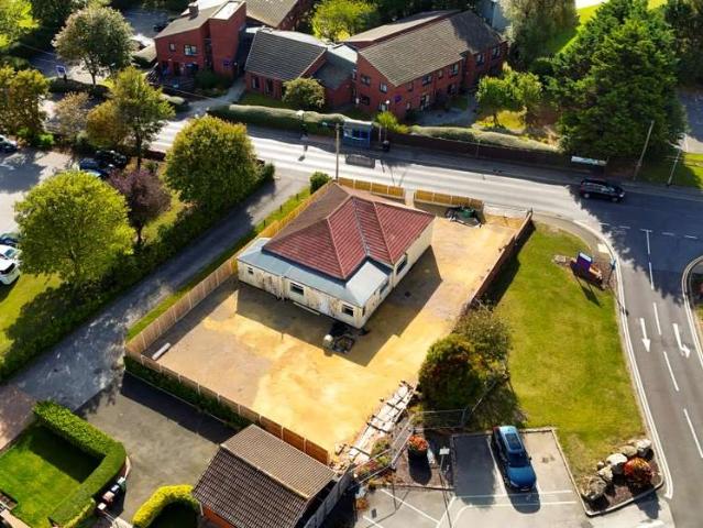 5 Bedroom Detached Bungalow