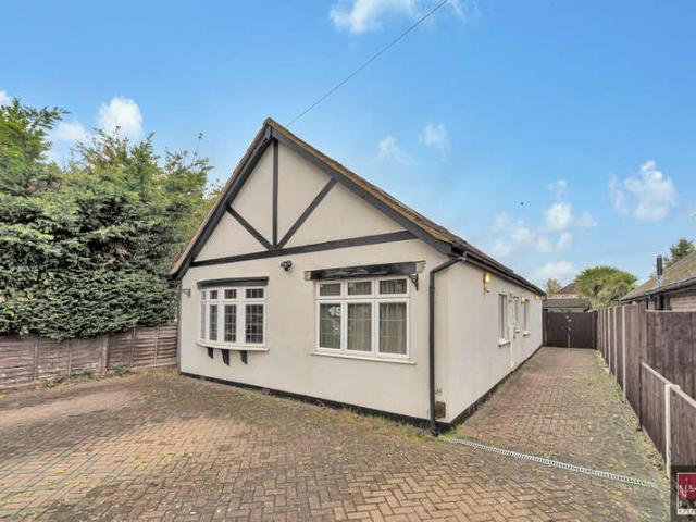 5 Bedroom Detached Bungalow