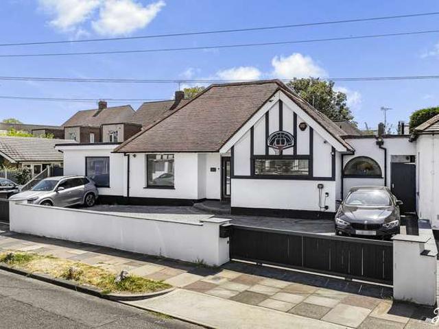 5 Bedroom Detached Bungalow