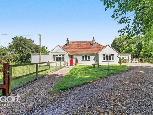 5 bedroom detached bungalow for sale