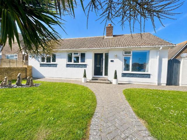 5 bedroom detached bungalow for sale