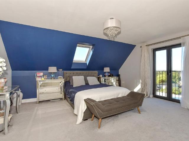 5 bedroom detached bungalow for sale