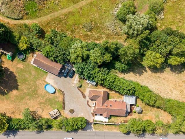 5 bedroom detached bungalow for sale