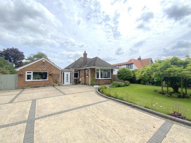 5 bedroom detached bungalow for sale