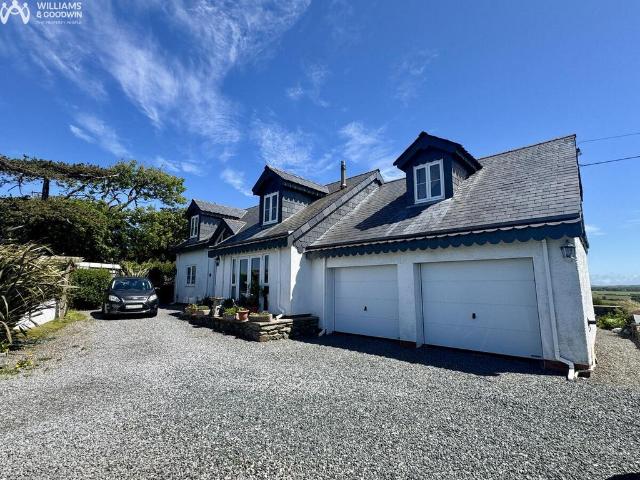 5 bedroom detached bungalow for sale