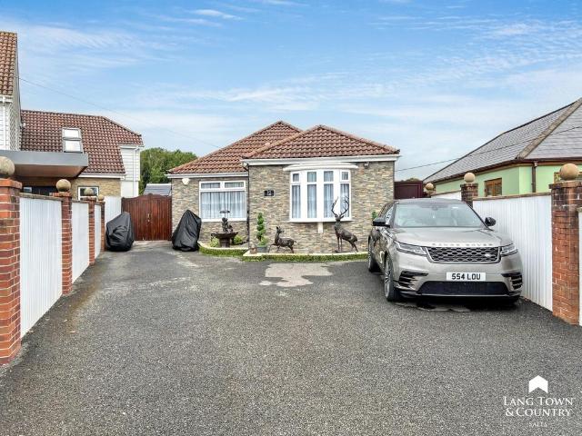 5 bedroom detached bungalow for sale
