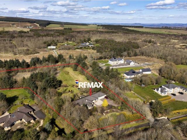 5 bedroom detached bungalow for sale