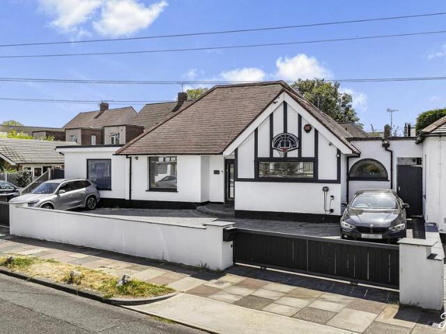 5 bedroom detached bungalow for sale