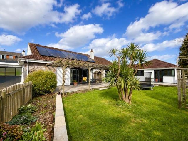 5 bedroom detached bungalow for sale