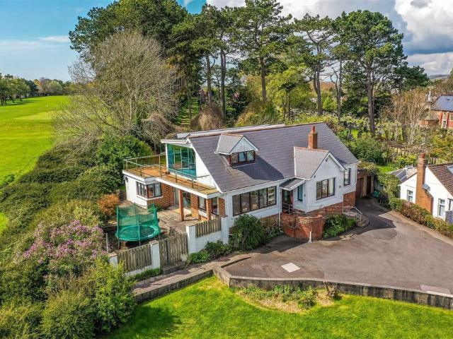 5 bedroom detached bungalow for sale