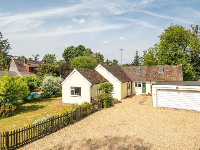 5 bedroom detached bungalow for sale