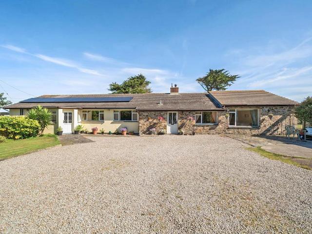 5 bedroom detached bungalow for sale