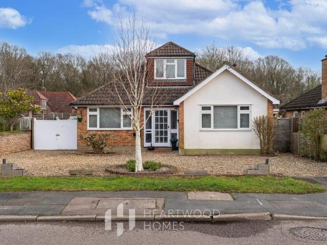 5 bedroom detached bungalow for sale